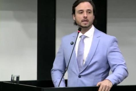 Councilman Daniel Monteiro honors teachers and overcomes bullying